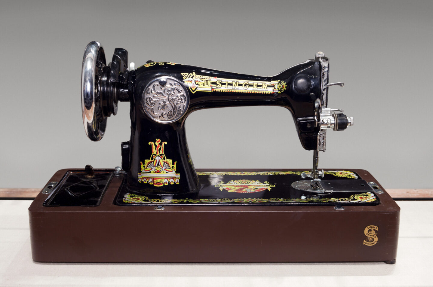 Mechanical Sewing Machine - The National Museum of American Diplomacy